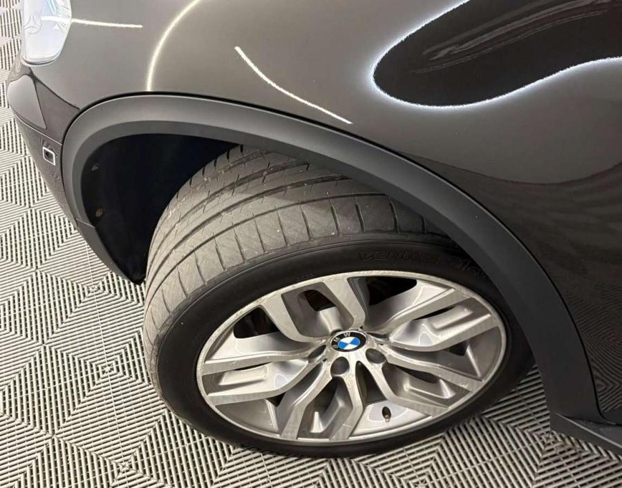 Melns BMW X5 2012 Marijampole, ar dzinēja tilpumu 2.99 L un nobraukumu 237 tūkst. km par 12999 €, foto 30 vietnē AUTOMOTO.COM.LV