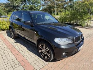 Black BMW X5 2012 in Riga, with an engine capacity of 3.00 L and mileage of 234 thousand km for 12300 €, photo  on AUTOMOTO.COM.LV