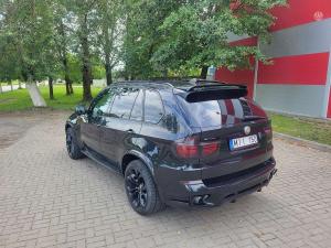 Black BMW X5 2012 in Siauliai, with an engine capacity of 4.40 L and mileage of 208 thousand km for 12500 €, photo 9 on AUTOMOTO.COM.LV