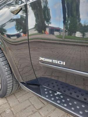 Black BMW X5 2012 in Siauliai, with an engine capacity of 4.40 L and mileage of 208 thousand km for 12500 €, photo 12 on AUTOMOTO.COM.LV