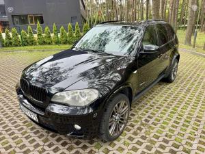 Melns BMW X5 2012 Kauņa, ar dzinēja tilpumu 2.98 L un nobraukumu 260 tūkst. km par 9500 €, foto  vietnē AUTOMOTO.COM.LV