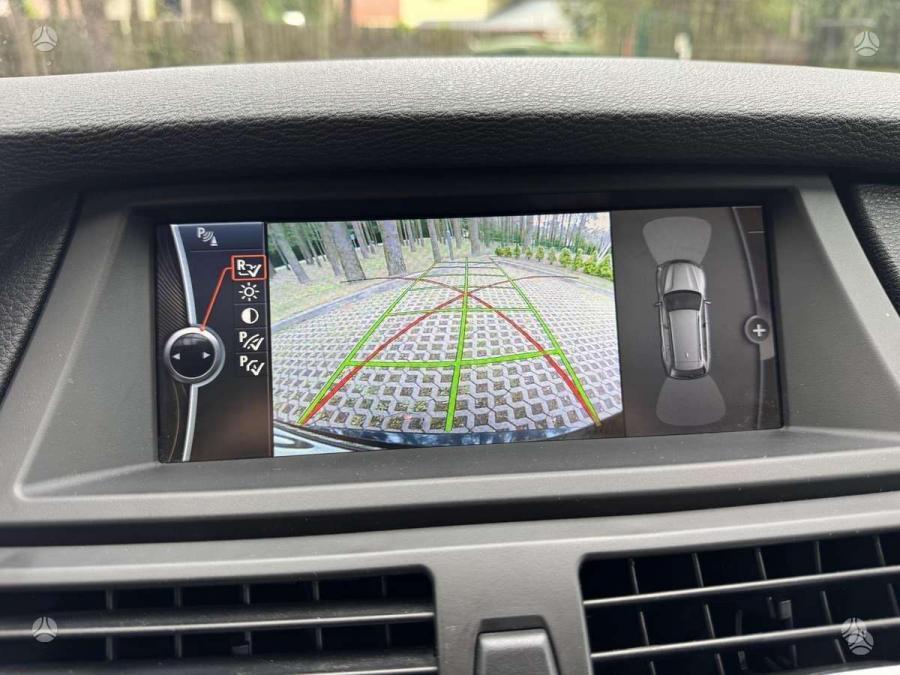 Black BMW X5 2012 in Kaunas, with an engine capacity of 2.98 L and mileage of 260 thousand km for 9500 €, photo 13 on AUTOMOTO.COM.LV