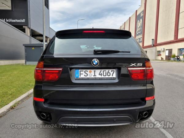 Melns BMW X5 2012 Tallina, ar dzinēja tilpumu 3.00 L un nobraukumu 164 tūkst. km par 14900 €, foto 5 vietnē AUTOMOTO.COM.LV