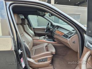 Melns BMW X5 2012 Tallina, ar dzinēja tilpumu 3.00 L un nobraukumu 164 tūkst. km par 14900 €, foto 11 vietnē AUTOMOTO.COM.LV