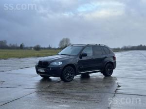 Black BMW X5 2012 in Riga, with an engine capacity of 3.00 L and mileage of 269 thousand km for 8350 €, photo  on AUTOMOTO.COM.LV