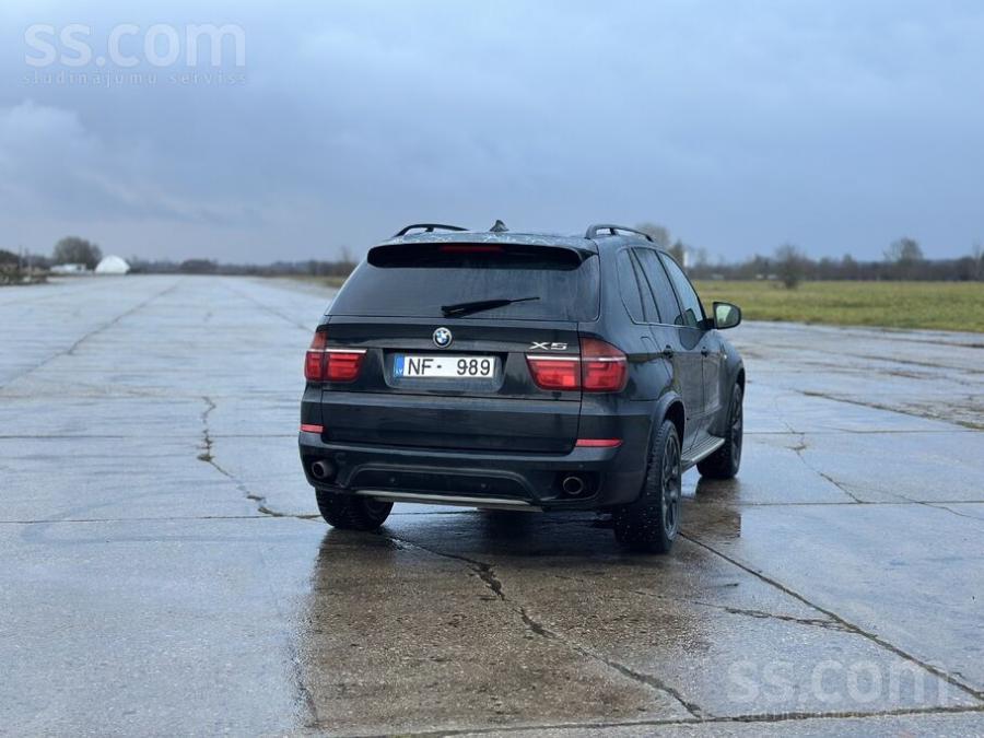 Черный БМВ Х5 2012 в Рига, объемом двигателя 3.00 л и пробегом 269 тыс. км за 8350 €, фото 18 на AUTOMOTO.COM.LV