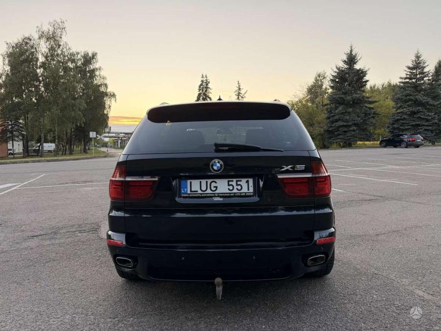 Melns BMW X5 2012 Elektrėnai, ar dzinēja tilpumu 2.99 L un nobraukumu 330 tūkst. km par 10900 €, foto 5 vietnē AUTOMOTO.COM.LV