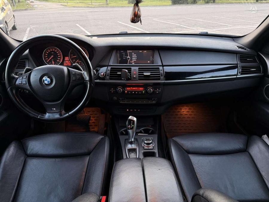 Melns BMW X5 2012 Elektrėnai, ar dzinēja tilpumu 2.99 L un nobraukumu 330 tūkst. km par 10900 €, foto 8 vietnē AUTOMOTO.COM.LV