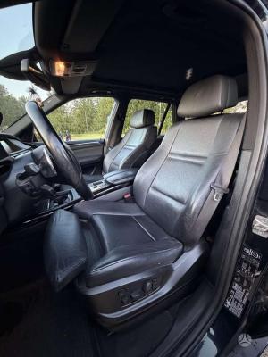 Melns BMW X5 2012 Elektrėnai, ar dzinēja tilpumu 2.99 L un nobraukumu 330 tūkst. km par 10900 €, foto 12 vietnē AUTOMOTO.COM.LV