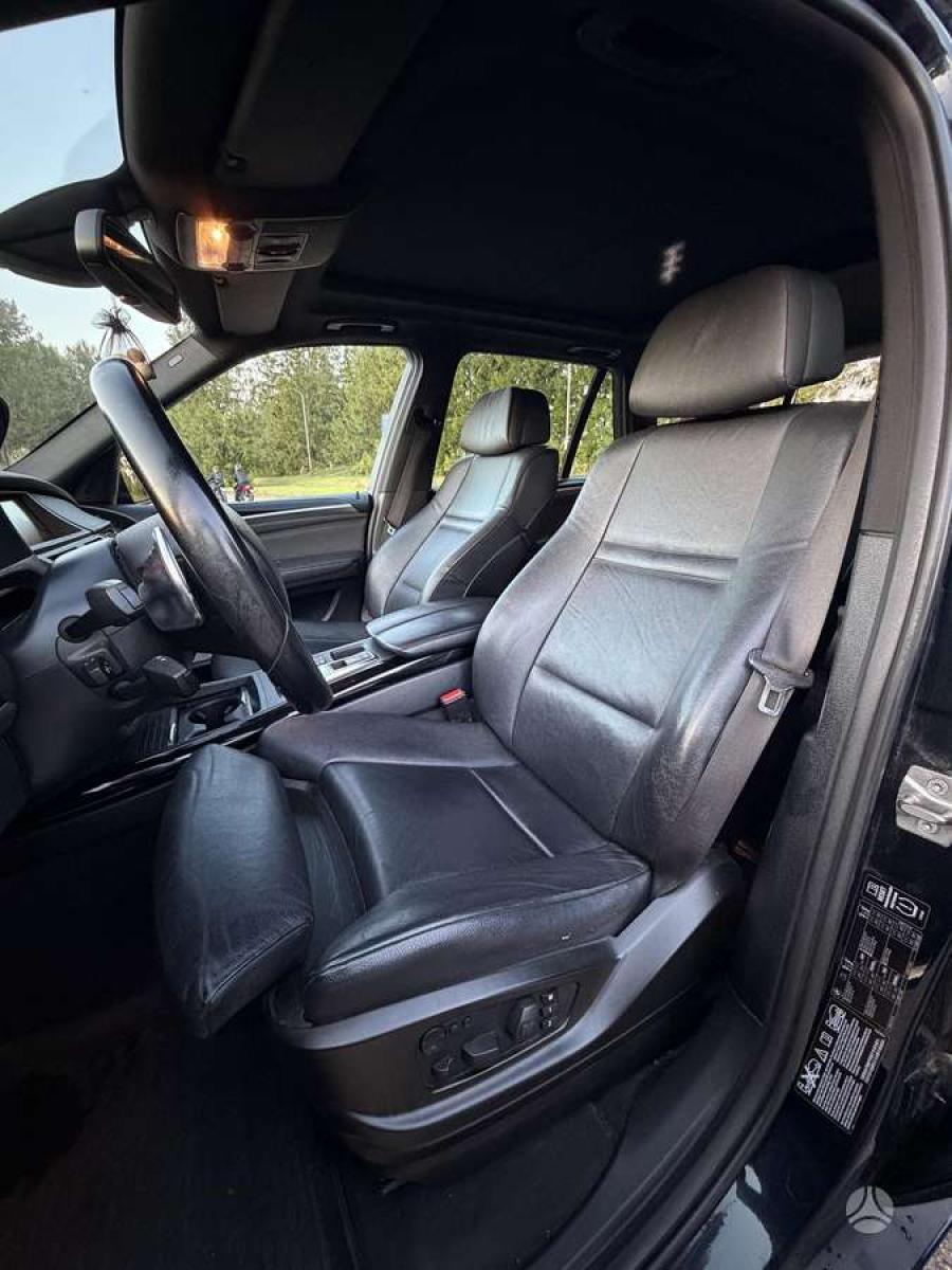Melns BMW X5 2012 Elektrėnai, ar dzinēja tilpumu 2.99 L un nobraukumu 330 tūkst. km par 10900 €, foto 12 vietnē AUTOMOTO.COM.LV