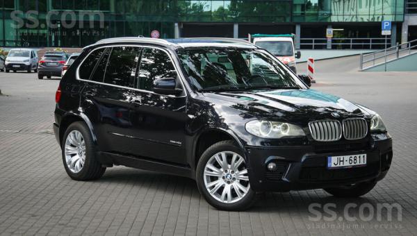 Melns BMW X5 2012 Rīga, ar dzinēja tilpumu 3.00 L un nobraukumu 358 tūkst. km par 9950 €, foto 4 vietnē AUTOMOTO.COM.LV