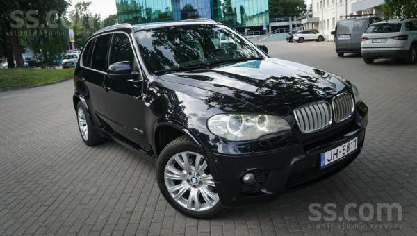 Melns BMW X5 2012 Rīga, ar dzinēja tilpumu 3.00 L un nobraukumu 358 tūkst. km par 9950 €, foto 5 vietnē AUTOMOTO.COM.LV