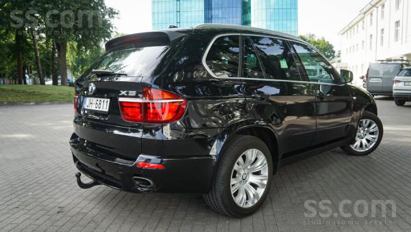Melns BMW X5 2012 Rīga, ar dzinēja tilpumu 3.00 L un nobraukumu 358 tūkst. km par 9950 €, foto 7 vietnē AUTOMOTO.COM.LV