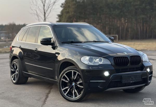 Melns BMW X5 2012 Viļņa, ar dzinēja tilpumu 3.00 L un nobraukumu 305 tūkst. km par 9000 €, foto 4 vietnē AUTOMOTO.COM.LV