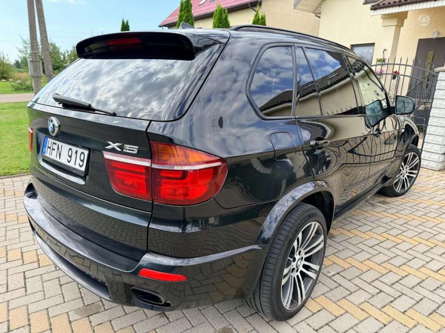 Melns BMW X5 2012 Klaipėda, ar dzinēja tilpumu 3.00 L un nobraukumu 209 tūkst. km par 10500 €, foto 5 vietnē AUTOMOTO.COM.LV