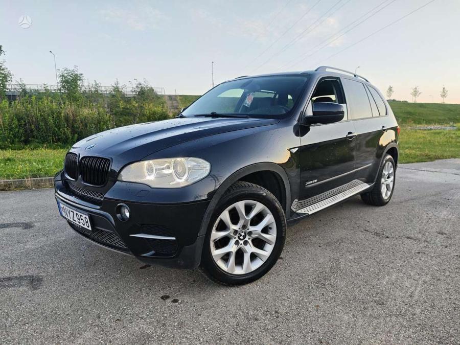 Melns BMW X5 2012 Viļņa, ar dzinēja tilpumu 2.98 L un nobraukumu 252 tūkst. km par 5100 €, foto 3 vietnē AUTOMOTO.COM.LV