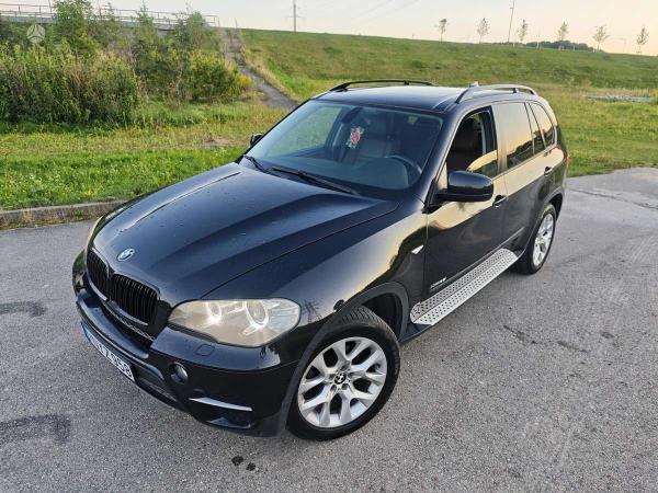 БМВ Х5 2012 в Вильнюс на AUTOMOTO.COM.LV Черный БМВ Х5 2012 в Вильнюс, объемом двигателя 2.98 л и пробегом 252 тыс. км за 5100 €, фото 5 на AUTOMOTO.COM.LV