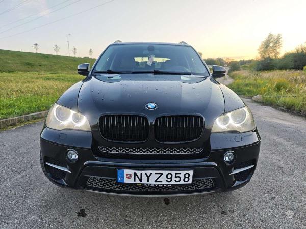 БМВ Х5 2012 в Вильнюс на AUTOMOTO.COM.LV Черный БМВ Х5 2012 в Вильнюс, объемом двигателя 2.98 л и пробегом 252 тыс. км за 5100 €, фото 6 на AUTOMOTO.COM.LV