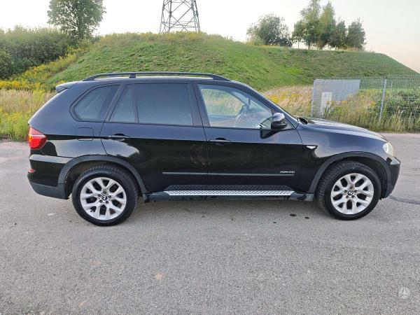 БМВ Х5 2012 в Вильнюс на AUTOMOTO.COM.LV Черный БМВ Х5 2012 в Вильнюс, объемом двигателя 2.98 л и пробегом 252 тыс. км за 5100 €, фото 9 на AUTOMOTO.COM.LV