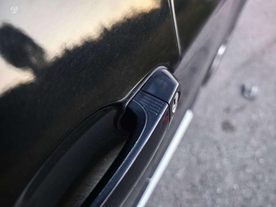 Melns BMW X5 2012 Viļņa, ar dzinēja tilpumu 2.98 L un nobraukumu 252 tūkst. km par 5100 €, foto 18 vietnē AUTOMOTO.COM.LV