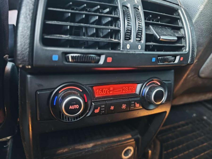 Melns BMW X5 2012 Viļņa, ar dzinēja tilpumu 2.98 L un nobraukumu 252 tūkst. km par 5100 €, foto 19 vietnē AUTOMOTO.COM.LV