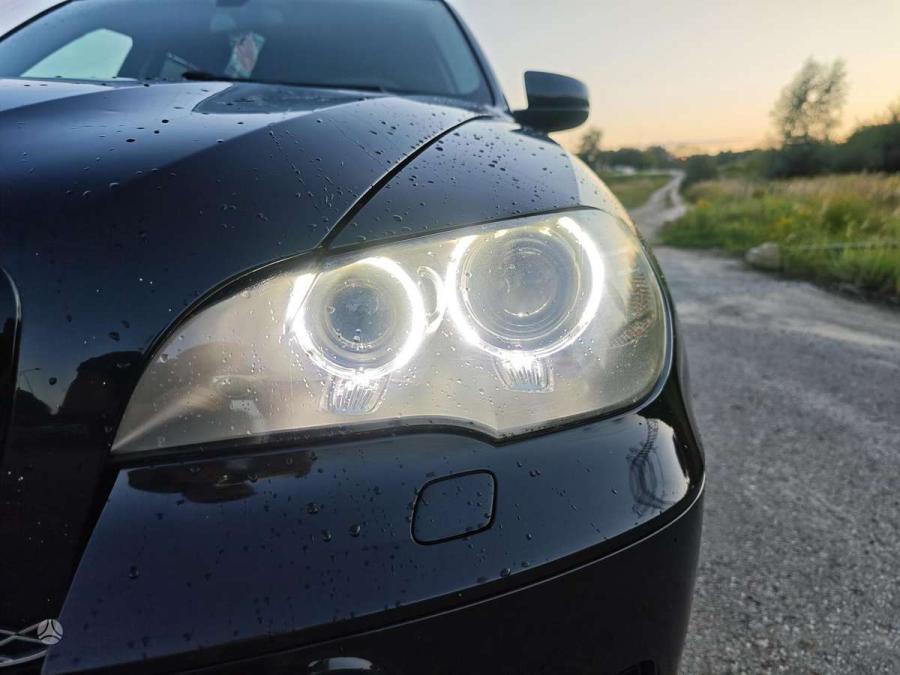 Melns BMW X5 2012 Viļņa, ar dzinēja tilpumu 2.98 L un nobraukumu 252 tūkst. km par 5100 €, foto 22 vietnē AUTOMOTO.COM.LV