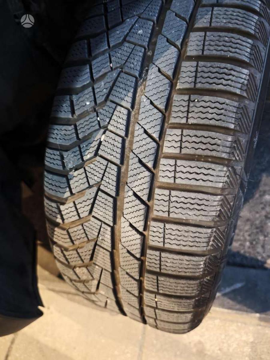 Melns BMW X5 2012 Viļņa, ar dzinēja tilpumu 2.98 L un nobraukumu 252 tūkst. km par 5100 €, foto 24 vietnē AUTOMOTO.COM.LV