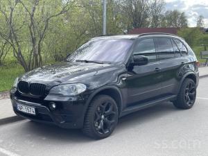 Melns BMW X5 2012 Rīga, ar dzinēja tilpumu 3.00 L un nobraukumu 400 tūkst. km par 9100 €, foto 4 vietnē AUTOMOTO.COM.LV