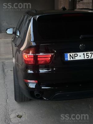 Melns BMW X5 2012 Rīga, ar dzinēja tilpumu 3.00 L un nobraukumu 400 tūkst. km par 9100 €, foto 9 vietnē AUTOMOTO.COM.LV