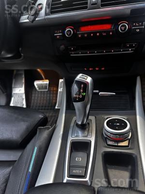 Melns BMW X5 2012 Rīga, ar dzinēja tilpumu 3.00 L un nobraukumu 400 tūkst. km par 9100 €, foto 16 vietnē AUTOMOTO.COM.LV