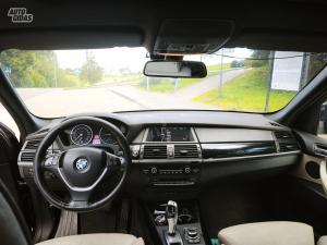 Black BMW X5 2012 in Telschi, with an engine capacity of 3.00 L and mileage of 480 thousand km for 7700 €, photo 8 on AUTOMOTO.COM.LV