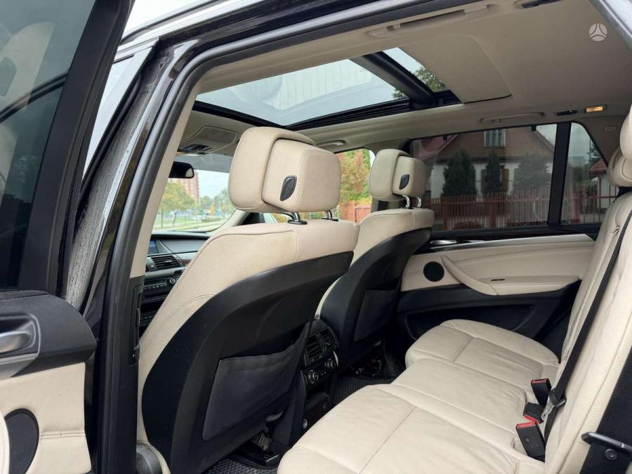 Melns BMW X5 2012 Viļņa, ar dzinēja tilpumu 3.00 L un nobraukumu 299 tūkst. km par 7900 €, foto 8 vietnē AUTOMOTO.COM.LV