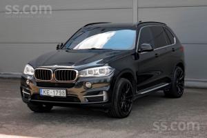 Melns BMW X5 2013 Rīga, ar dzinēja tilpumu 3.00 L un nobraukumu 0 tūkst. km par 19950 €, foto 1 vietnē AUTOMOTO.COM.LV