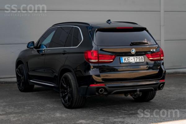 Melns BMW X5 2013 Rīga, ar dzinēja tilpumu 3.00 L un nobraukumu 0 tūkst. km par 19950 €, foto 5 vietnē AUTOMOTO.COM.LV