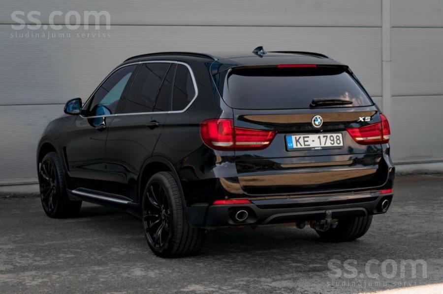 Melns BMW X5 2013 Rīga, ar dzinēja tilpumu 3.00 L un nobraukumu 0 tūkst. km par 19950 €, foto 5 vietnē AUTOMOTO.COM.LV