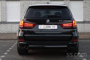 Melns BMW X5 2013 Valmiera, ar dzinēja tilpumu 3.00 L un nobraukumu 300 tūkst. km par 19495 €, foto 4 vietnē AUTOMOTO.COM.LV