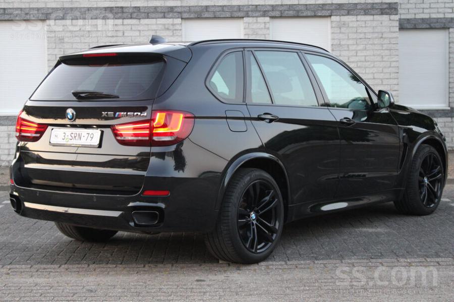 Melns BMW X5 2013 Valmiera, ar dzinēja tilpumu 3.00 L un nobraukumu 300 tūkst. km par 19495 €, foto 5 vietnē AUTOMOTO.COM.LV