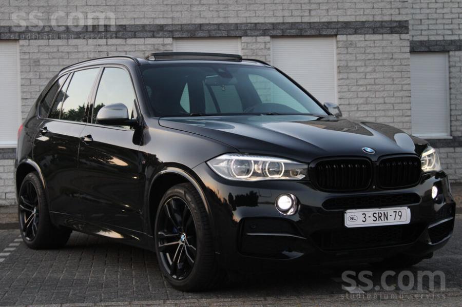 Melns BMW X5 2013 Valmiera, ar dzinēja tilpumu 3.00 L un nobraukumu 300 tūkst. km par 19495 €, foto 7 vietnē AUTOMOTO.COM.LV