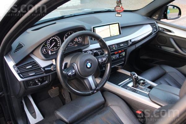 Melns BMW X5 2013 Valmiera, ar dzinēja tilpumu 3.00 L un nobraukumu 300 tūkst. km par 19495 €, foto 10 vietnē AUTOMOTO.COM.LV