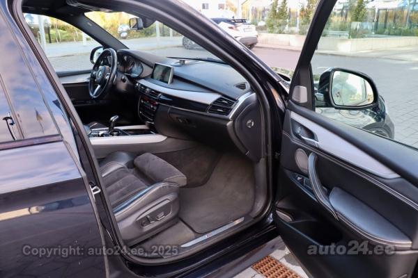 Melns BMW X5 2013 Tallina, ar dzinēja tilpumu 3.00 L un nobraukumu 230 tūkst. km par 23900 €, foto 11 vietnē AUTOMOTO.COM.LV
