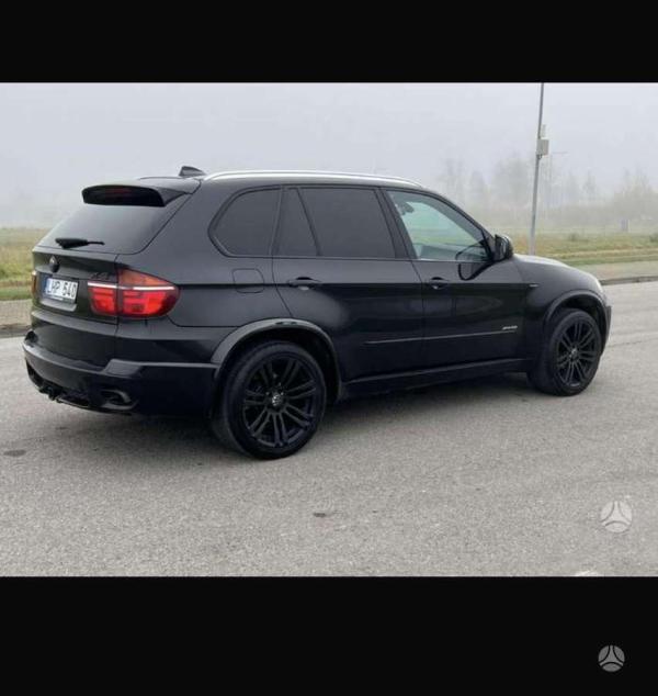 Melns BMW X5 2013 Klaipėda, ar dzinēja tilpumu 2.98 L un nobraukumu 280 tūkst. km par 10500 €, foto 7 vietnē AUTOMOTO.COM.LV