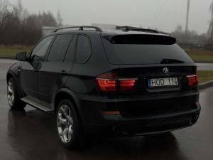 Black BMW X5 2013 in Rokiskis, with an engine capacity of 2.99 L and mileage of 164 thousand km for 9250 €, photo 11 on AUTOMOTO.COM.LV