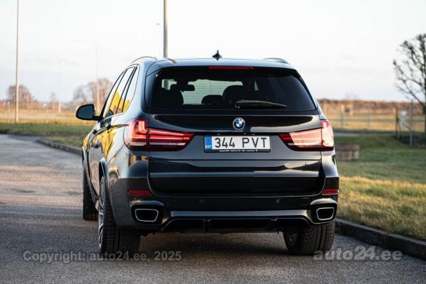 Melns BMW X5 2013 Tallina, ar dzinēja tilpumu 3.00 L un nobraukumu 259 tūkst. km par 21000 €, foto 11 vietnē AUTOMOTO.COM.LV