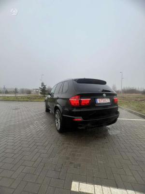 Melns BMW X5 2013 Gargždai, ar dzinēja tilpumu 3.50 L un nobraukumu 270 tūkst. km par 8900 €, foto 4 vietnē AUTOMOTO.COM.LV
