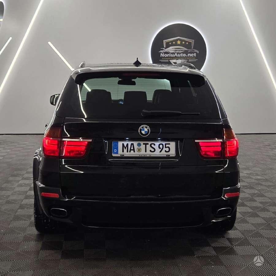 Black BMW X5 2013 in Marijampole, with an engine capacity of 2.99 L and mileage of 226 thousand km for 12999 €, photo 31 on AUTOMOTO.COM.LV