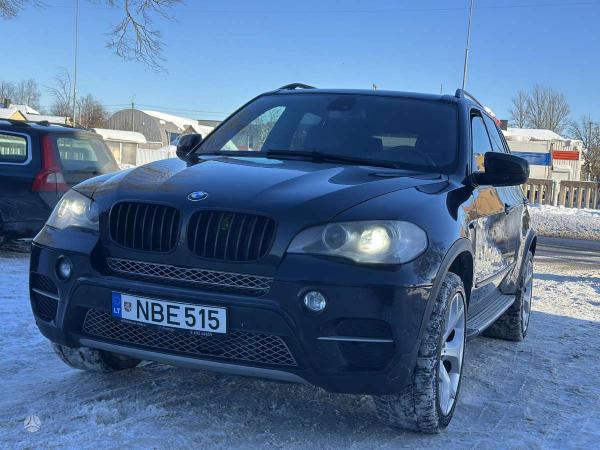 Melns BMW X5 2013 Šauļi, ar dzinēja tilpumu 3.00 L un nobraukumu 290 tūkst. km par 10900 €, foto 4 vietnē AUTOMOTO.COM.LV