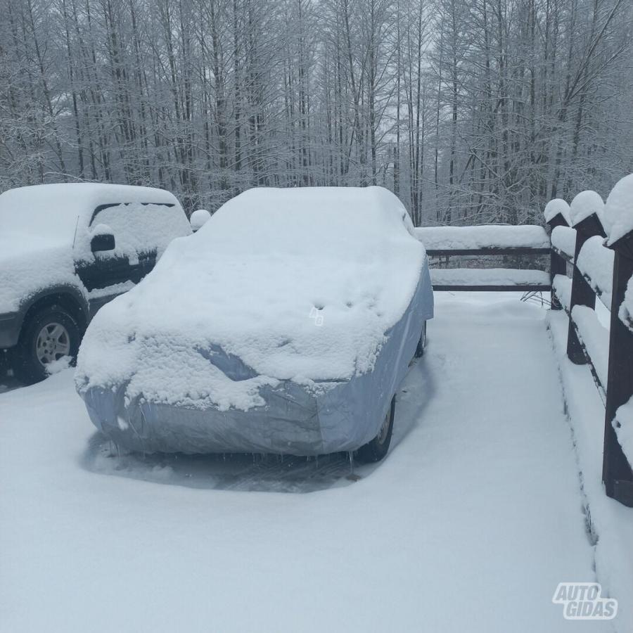 Черный БМВ Х5 2013 в Утена, объемом двигателя 3.00 л и пробегом 322 тыс. км за 10800 €, фото 6 на AUTOMOTO.COM.LV