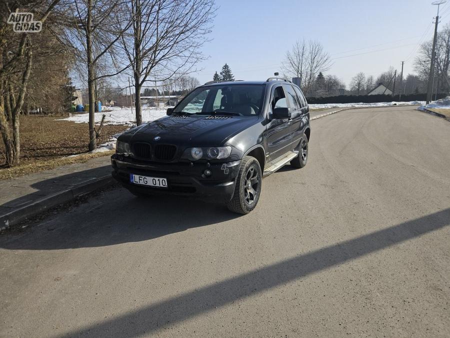 Melns BMW X5 2013 Kretinga, ar dzinēja tilpumu 3.00 L un nobraukumu 320 tūkst. km par 3300 €, foto 1 vietnē AUTOMOTO.COM.LV