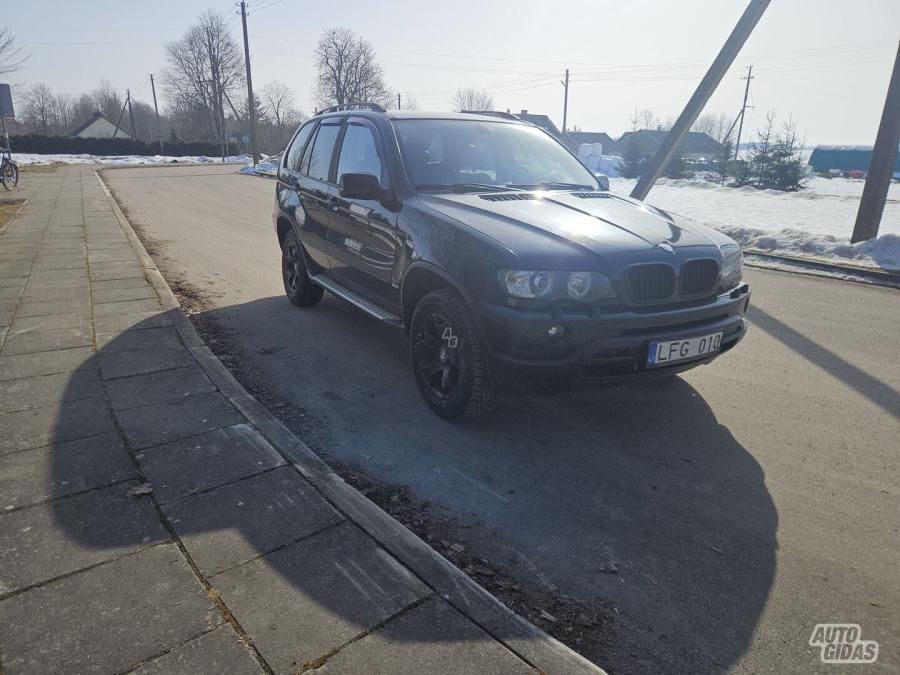 Melns BMW X5 2013 Kretinga, ar dzinēja tilpumu 3.00 L un nobraukumu 320 tūkst. km par 3300 €, foto 2 vietnē AUTOMOTO.COM.LV