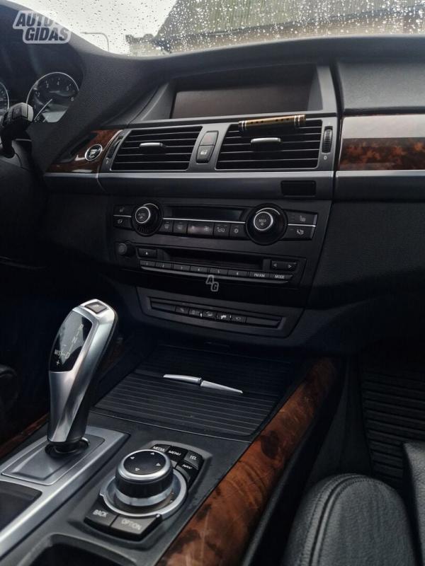 Melns BMW X5 2013 Kauņa, ar dzinēja tilpumu 3.00 L un nobraukumu 236 tūkst. km par 10000 €, foto 5 vietnē AUTOMOTO.COM.LV